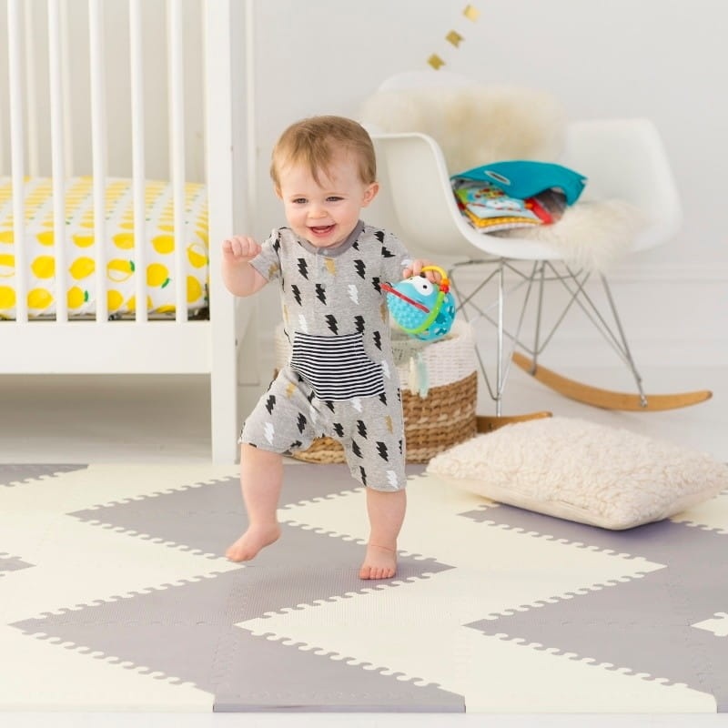 SKIP HOP BEZPIECZNA MATA PIANKOWA DO ZABAWY PLAYSPOT GREY/CREAM GEO ...